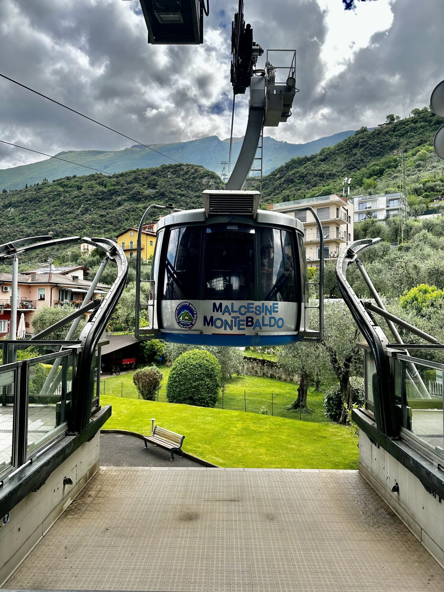 Monte Baldo kolejka, spacer, widoki - Warto odwiedzić - WyskoczNaWakacje